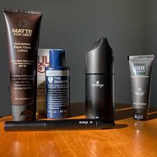 "Men's Skincare 101: Building a Simple Yet Effective Routine" – Nuvari